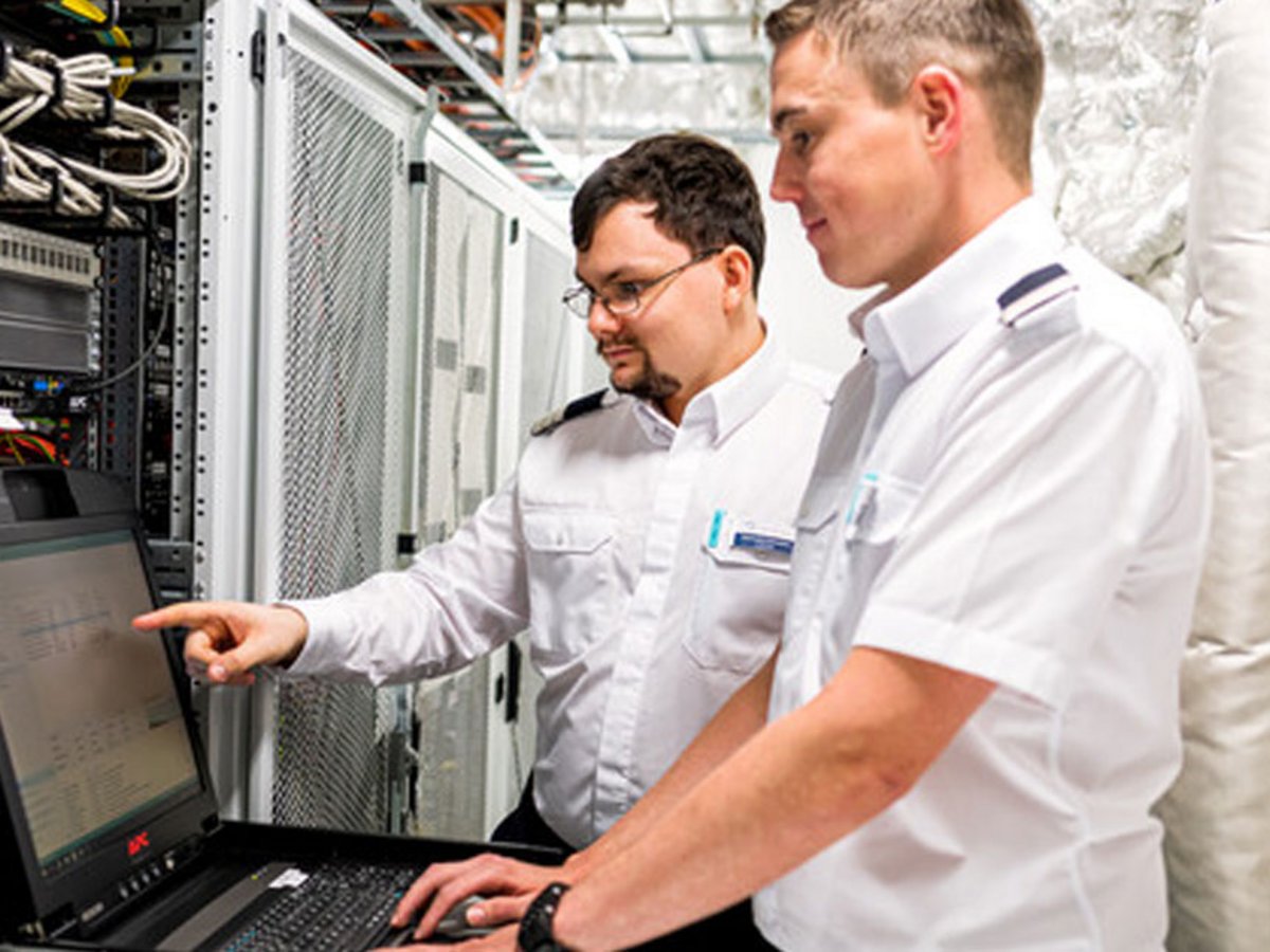 Jobs onboard TUI Cruises ships 🚢 Mein Schiff fleet