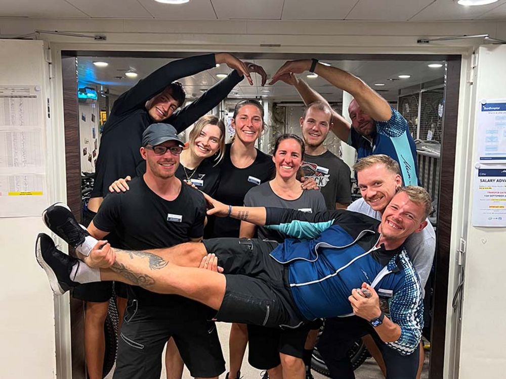 Touristik & Reiseleiter Jobs Kreuzfahrtschiff 🚢 | sea chefs